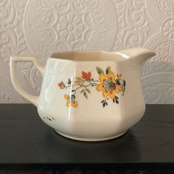 Homer Laughlin | Kitchen | Homer Laughlin Vintage Creamer With Super ...